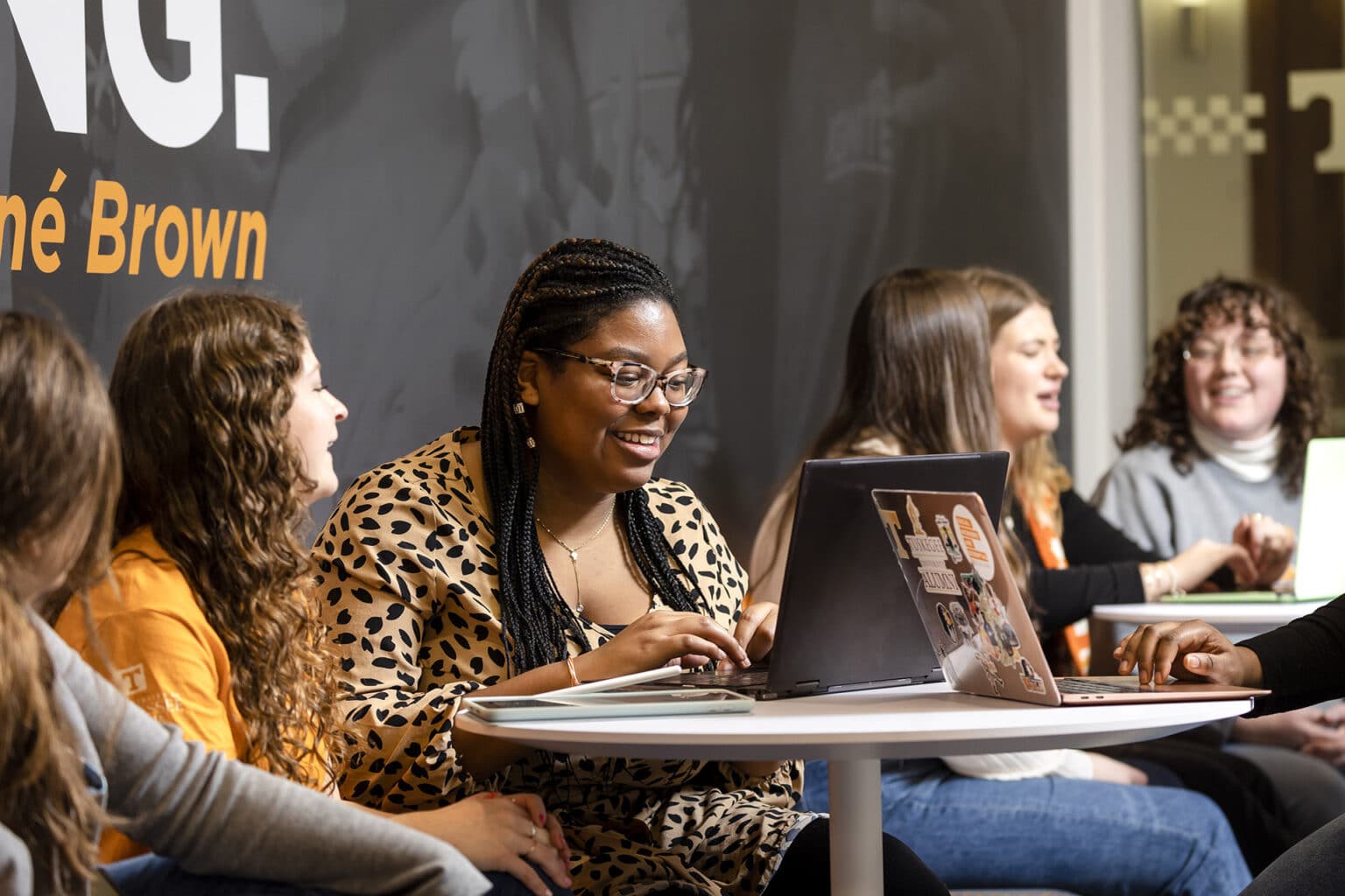 Academics and Programs | UT College of Social Work